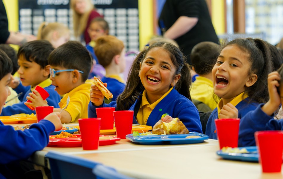Queen's Drive Primary School: Queen's Drive Primary School Homepage