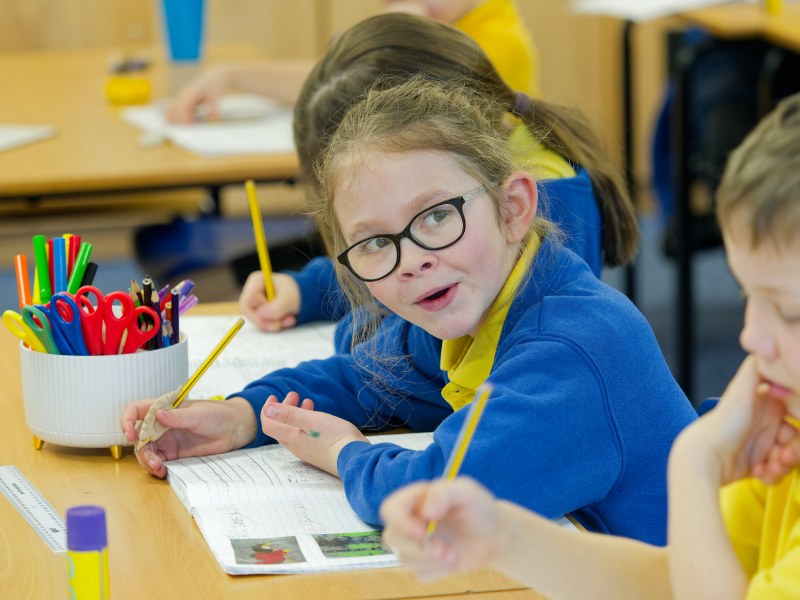 Queen's Drive Primary School: Queen's Drive Primary School Homepage